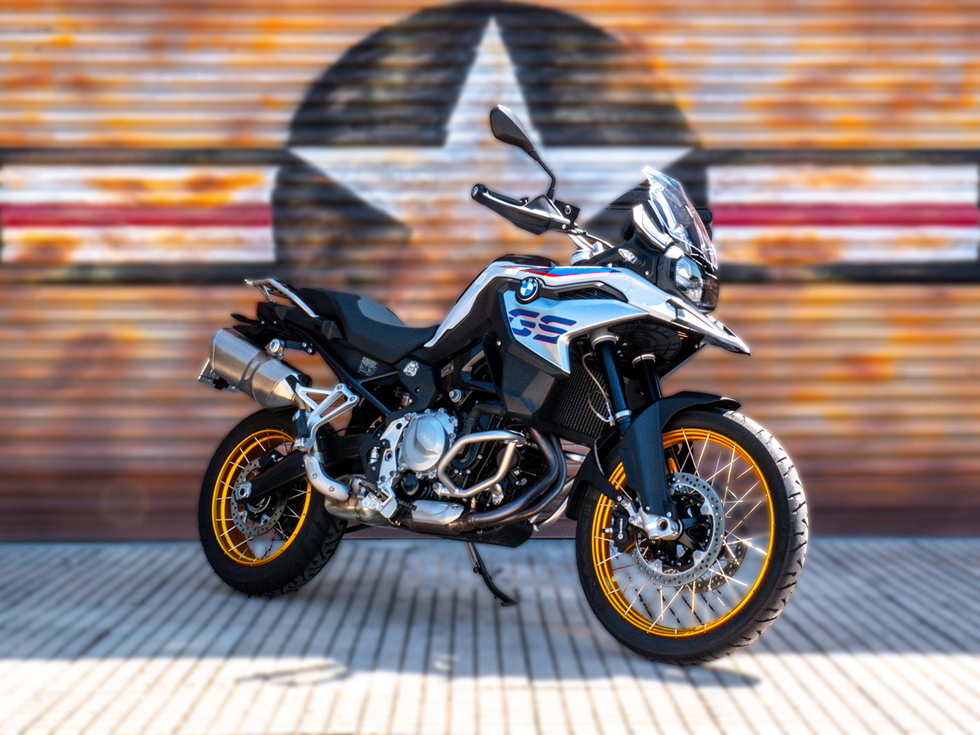 Sapico Motos #RODAREVIVER - Motocicletas premium