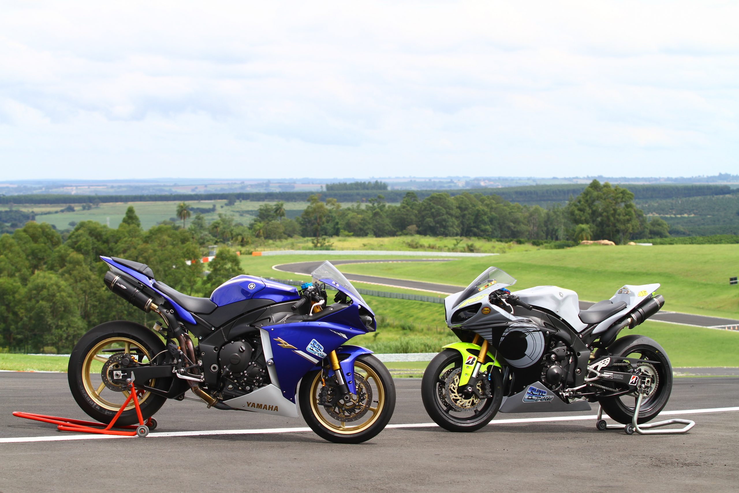 Yamaha YZF R1 2011 Valentino Rossi - Sapico Motos