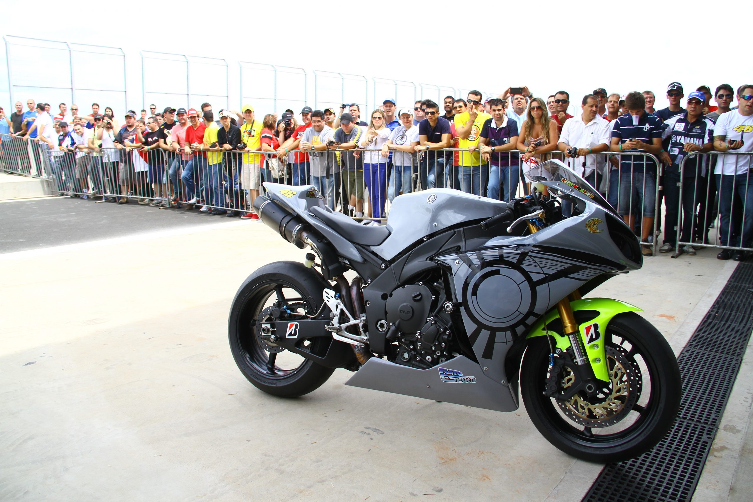 Yamaha YZF R1 2011 Valentino Rossi - Sapico Motos